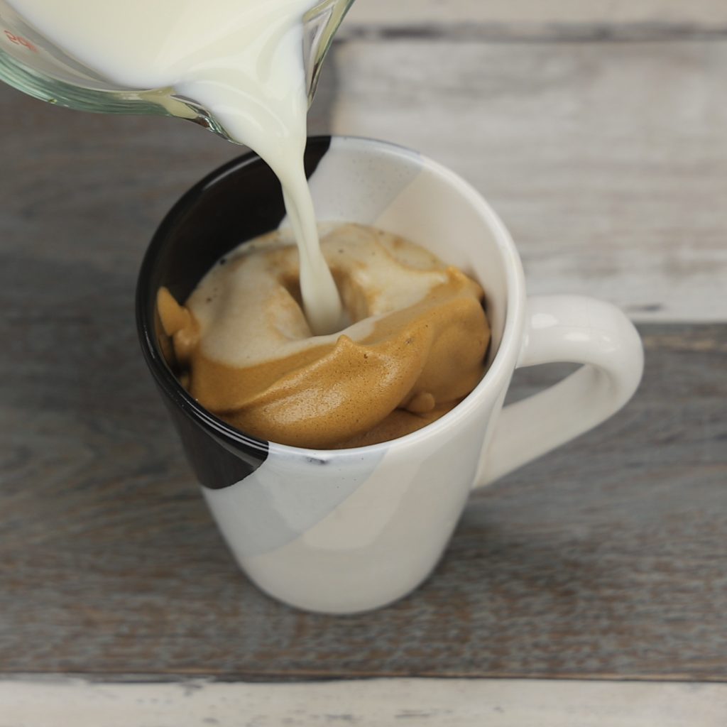 Café Cremoso Igual das Cafeterias! - Receitas Aprenda